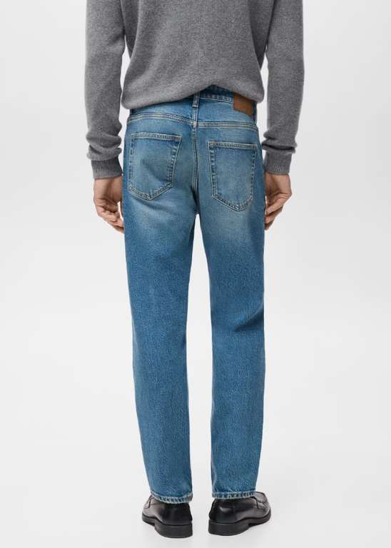 Jean Mango Tapered-fit: jean coton délavé moyen – 14,99€ at Mango ...