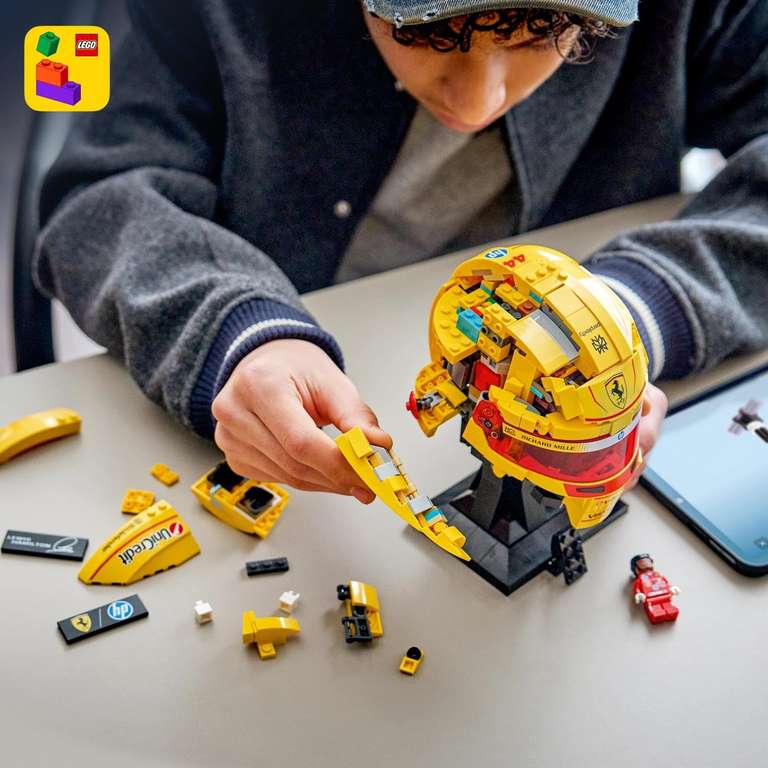 LEGO Editions Formula 1 43022 - Scuderia Ferrari HP Casque de Lewis ...